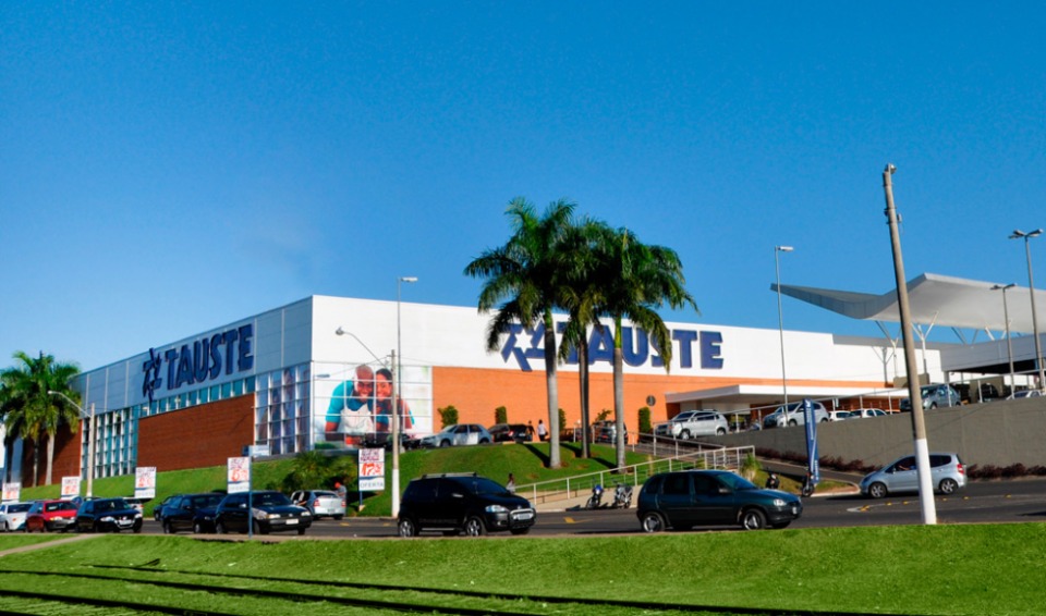 Tauste Supermercados completa 30 anos de fundação • Marília Notícia