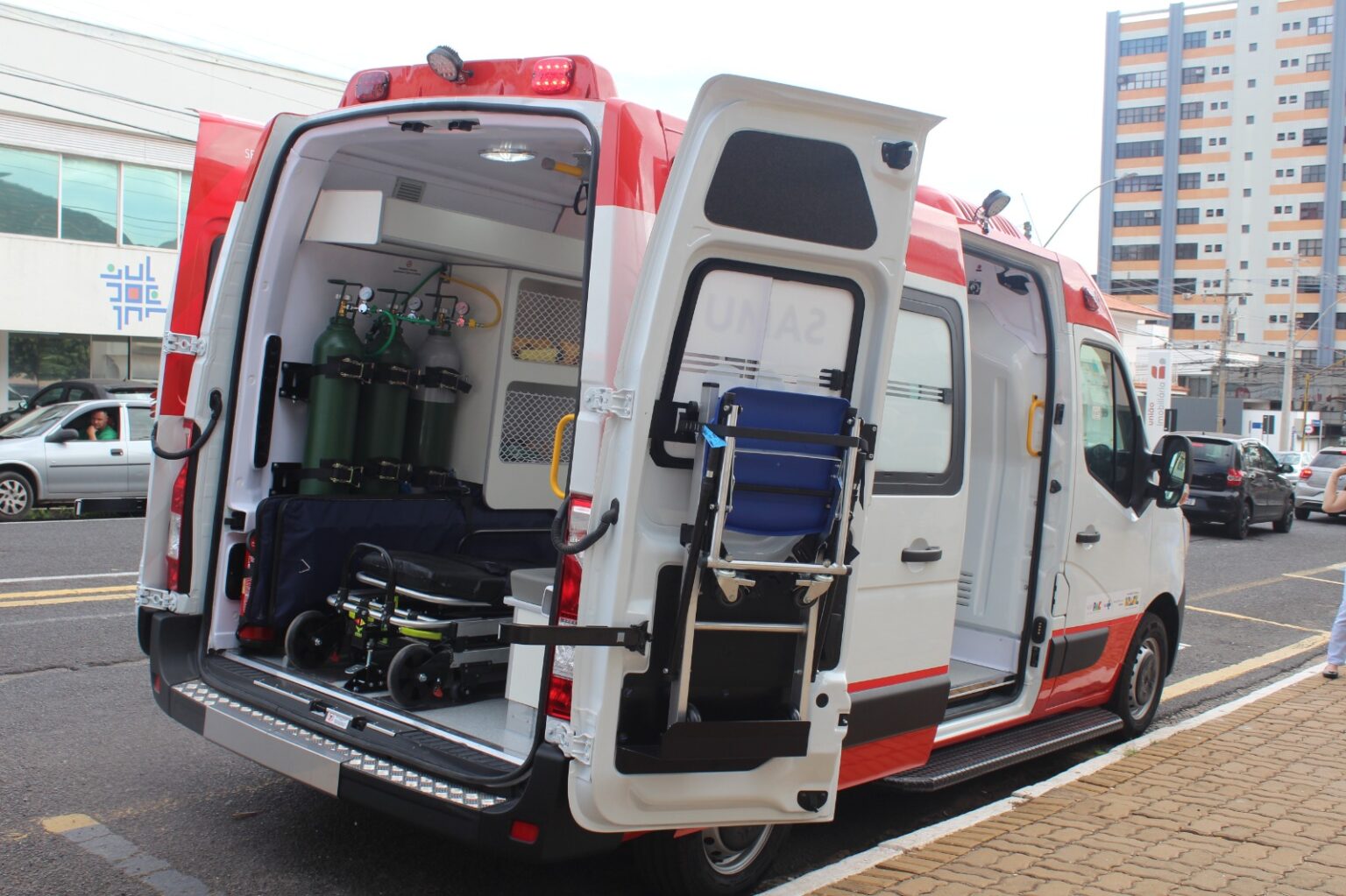 Marília conquista cinco novas viaturas para o Samu e para a frota da Saúde • Marília Notícia