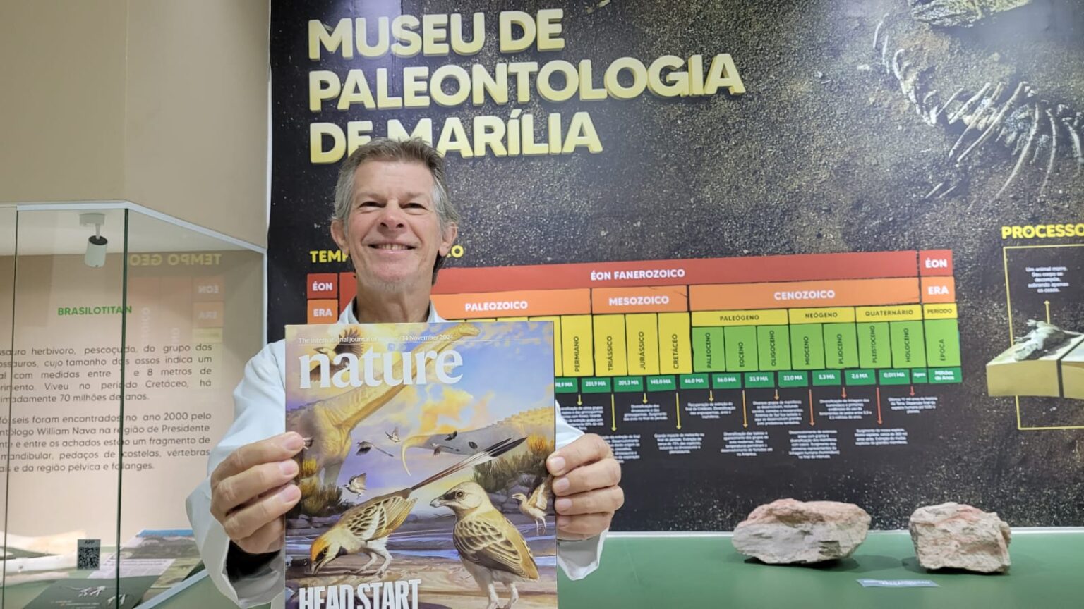 'Uma pedra que achei no meio do mato virou isso', lembra o paleontólogo ...